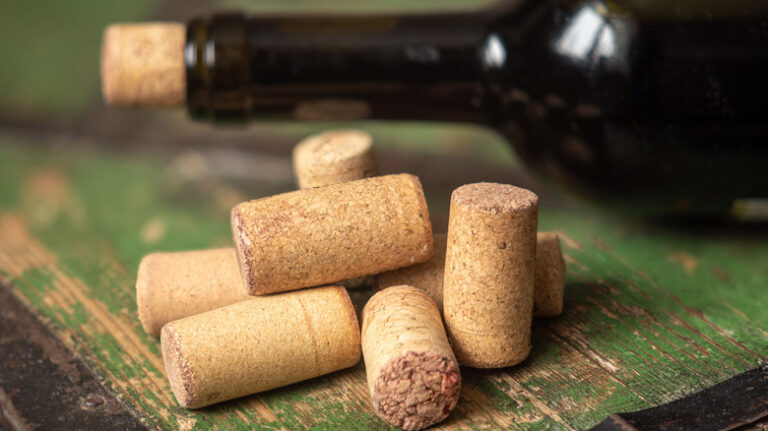 Cork in Bottle: The Essential Guide to Bottle Corks in the Spirits and ...